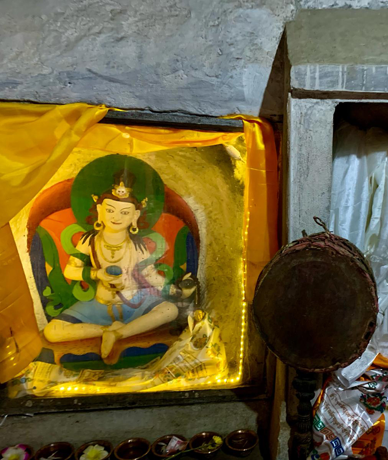 LAS AVENTURAS EN NEPAL - Nagarjuna Valencia